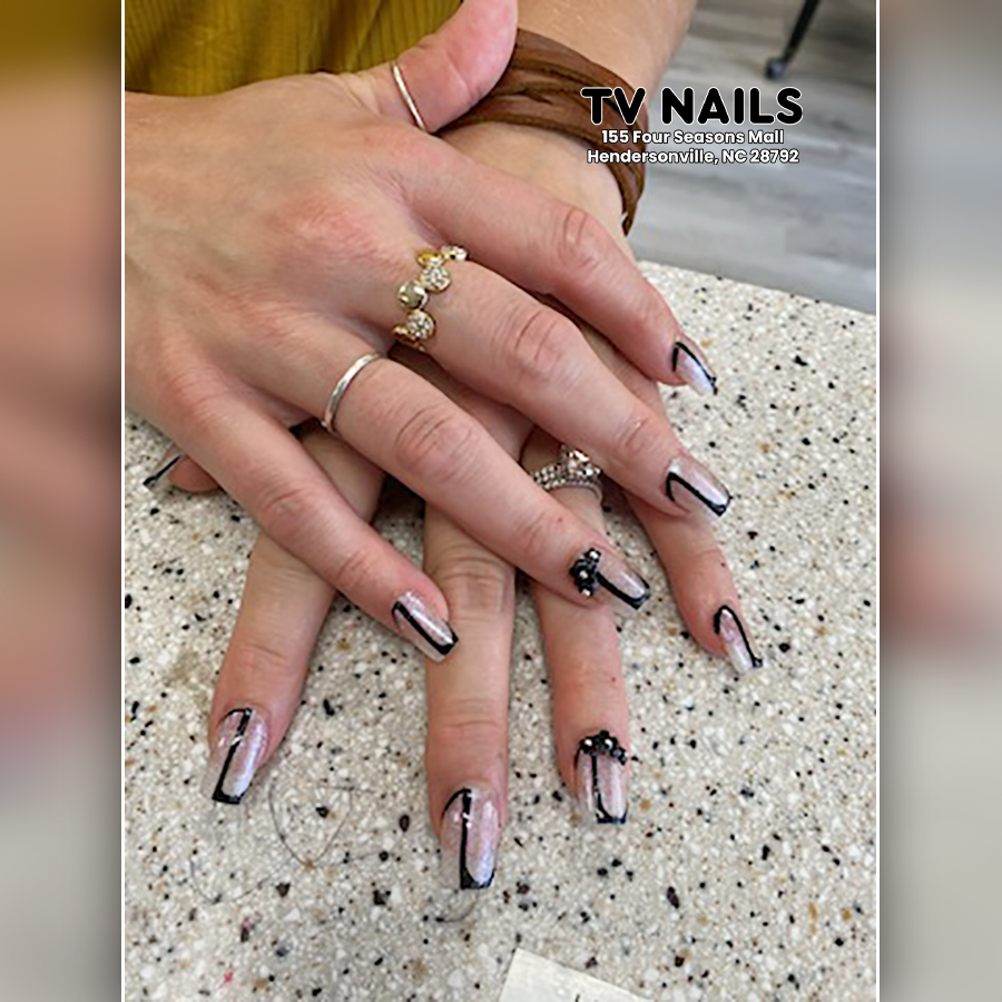 TV NAILS