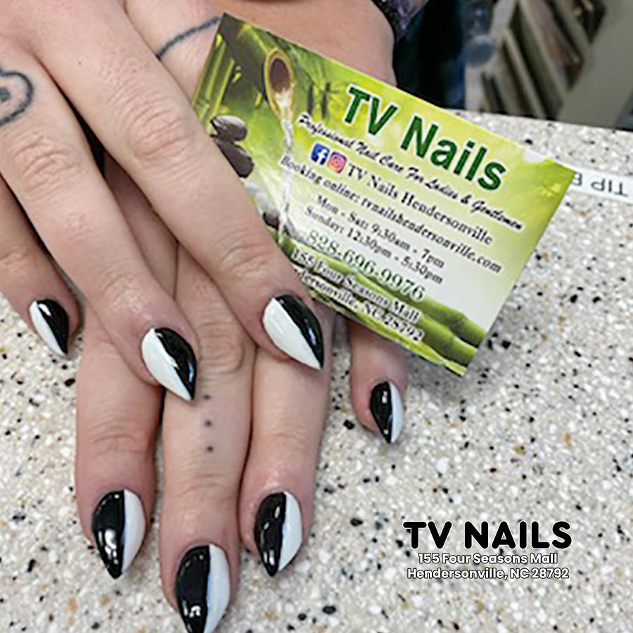 TV NAILS
