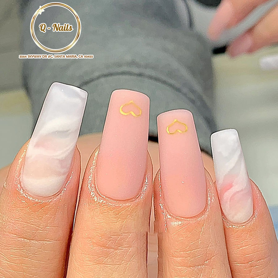 Q-Nails