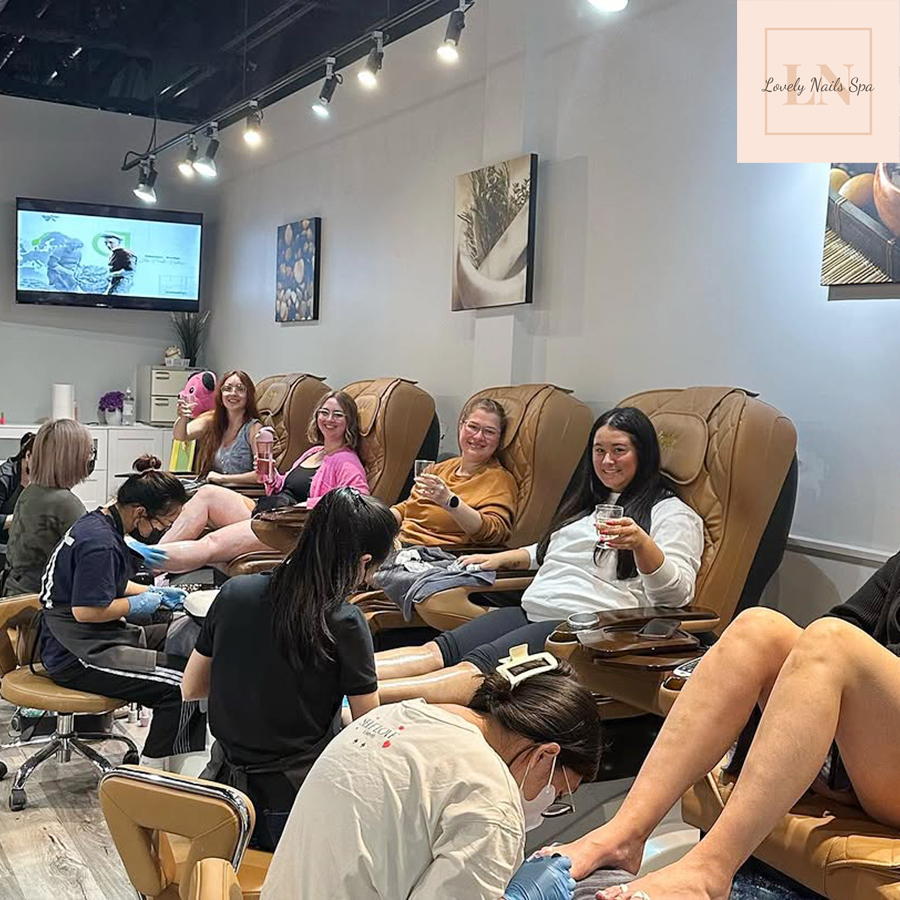 Lovely Nails Spa