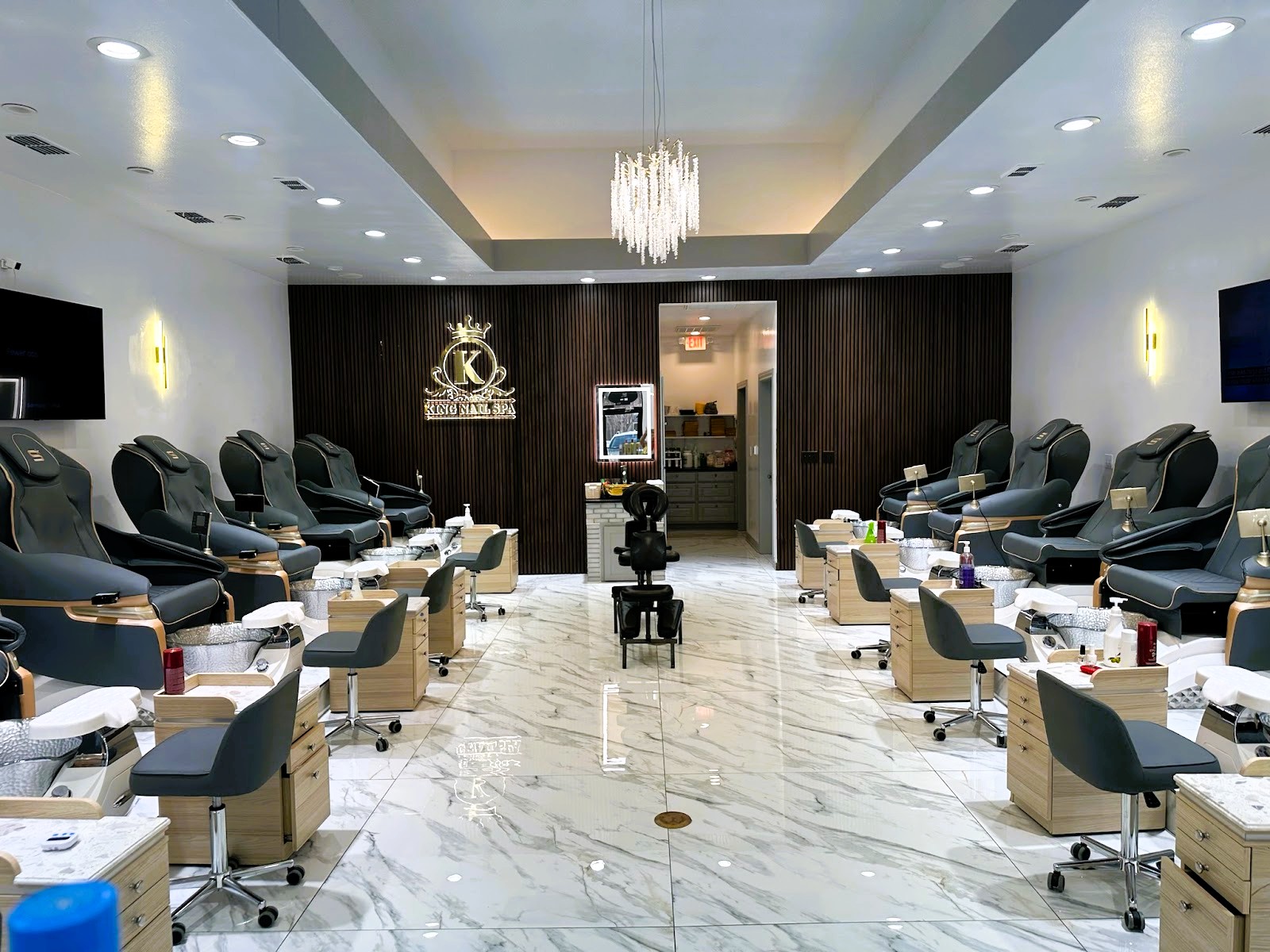 King Nail Spa | Premier Nail Salon in Tyler, TX 75703 | S Broadway Ave